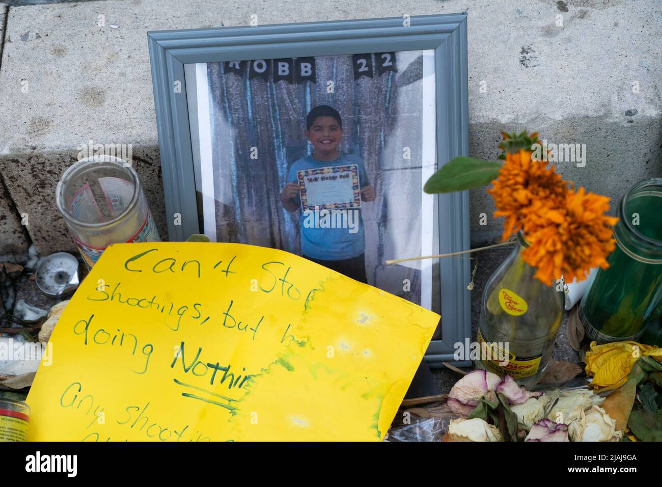 Austin, Texas, USA. 30.. Mai 2022. Fotos der meisten der 21 Opfer, die ...