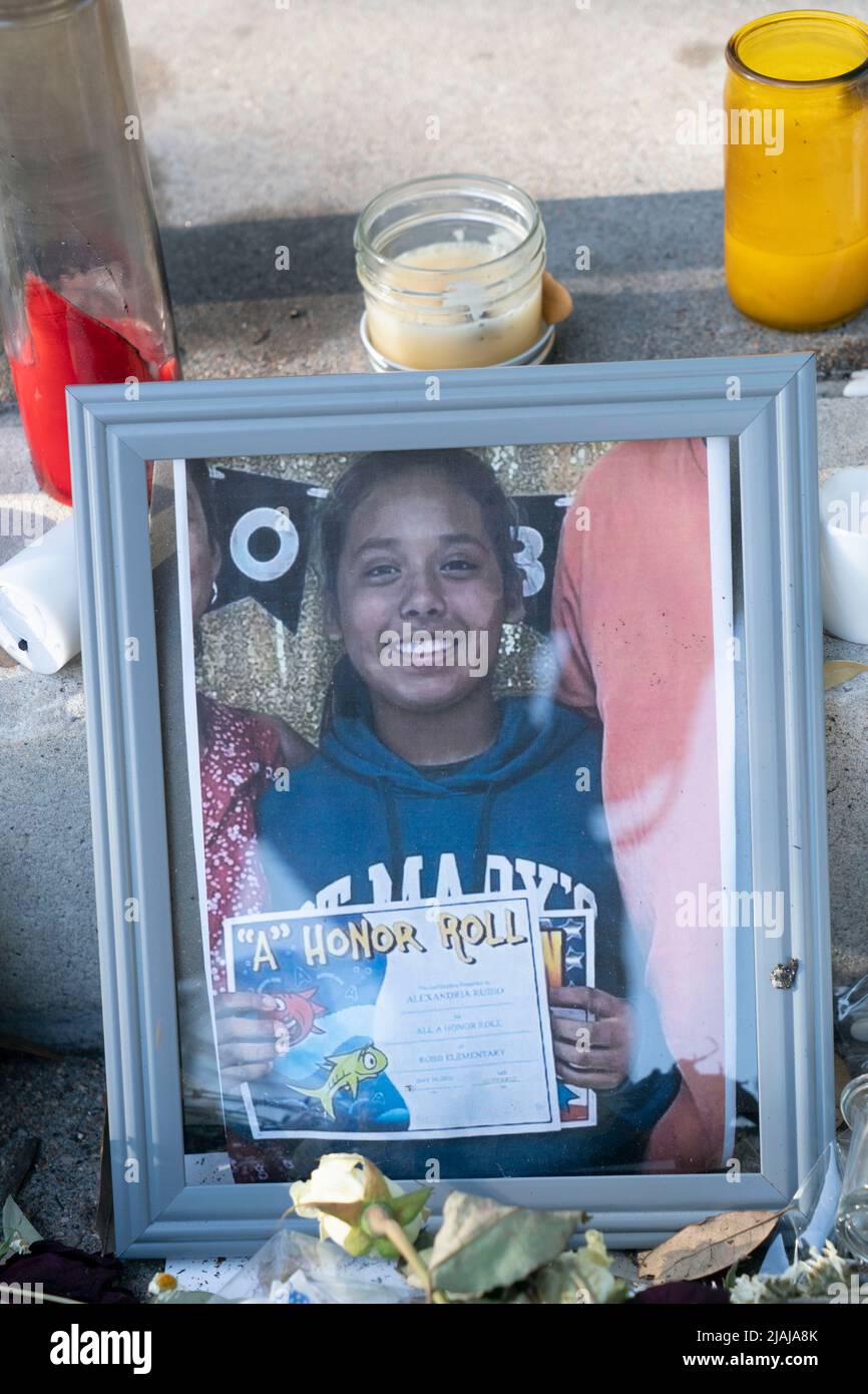 Austin, Texas, USA. 30.. Mai 2022. Fotos der meisten der 21 Opfer, die ...