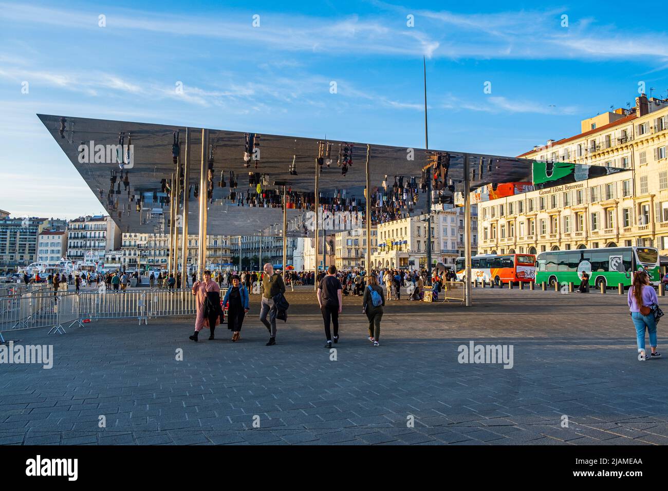 Marseille norman foster -Fotos und -Bildmaterial in hoher Auflösung – Alamy
