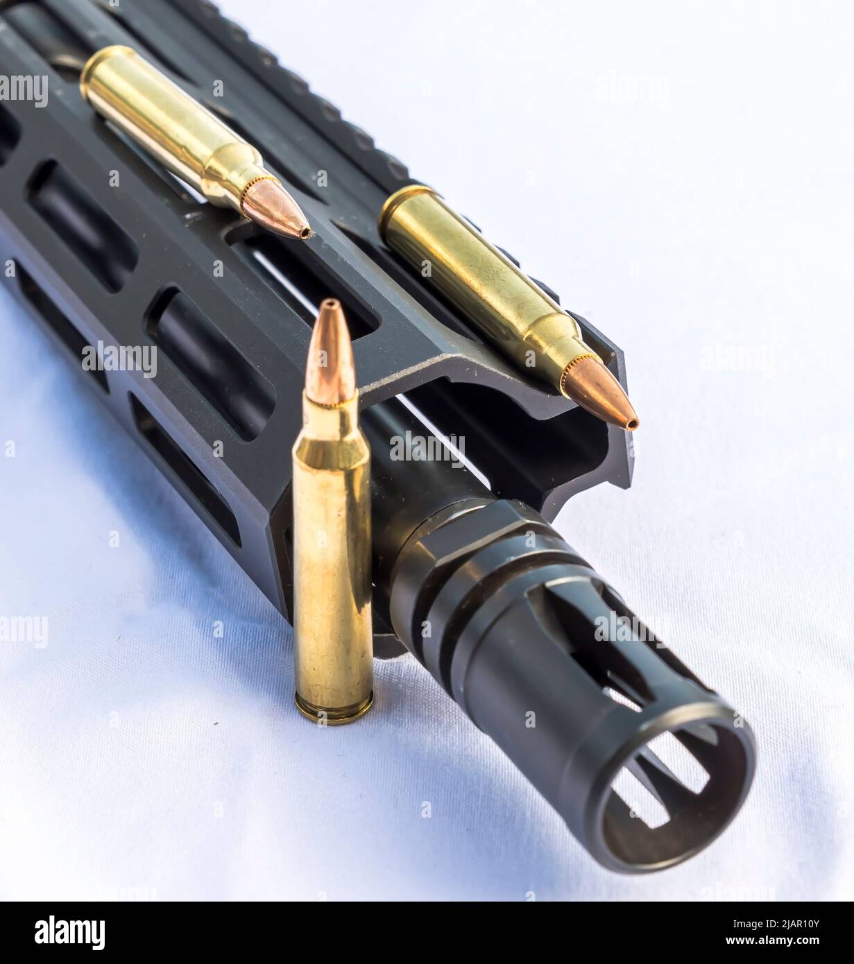 Drei lauf waffe -Fotos und -Bildmaterial in hoher Auflösung – Alamy