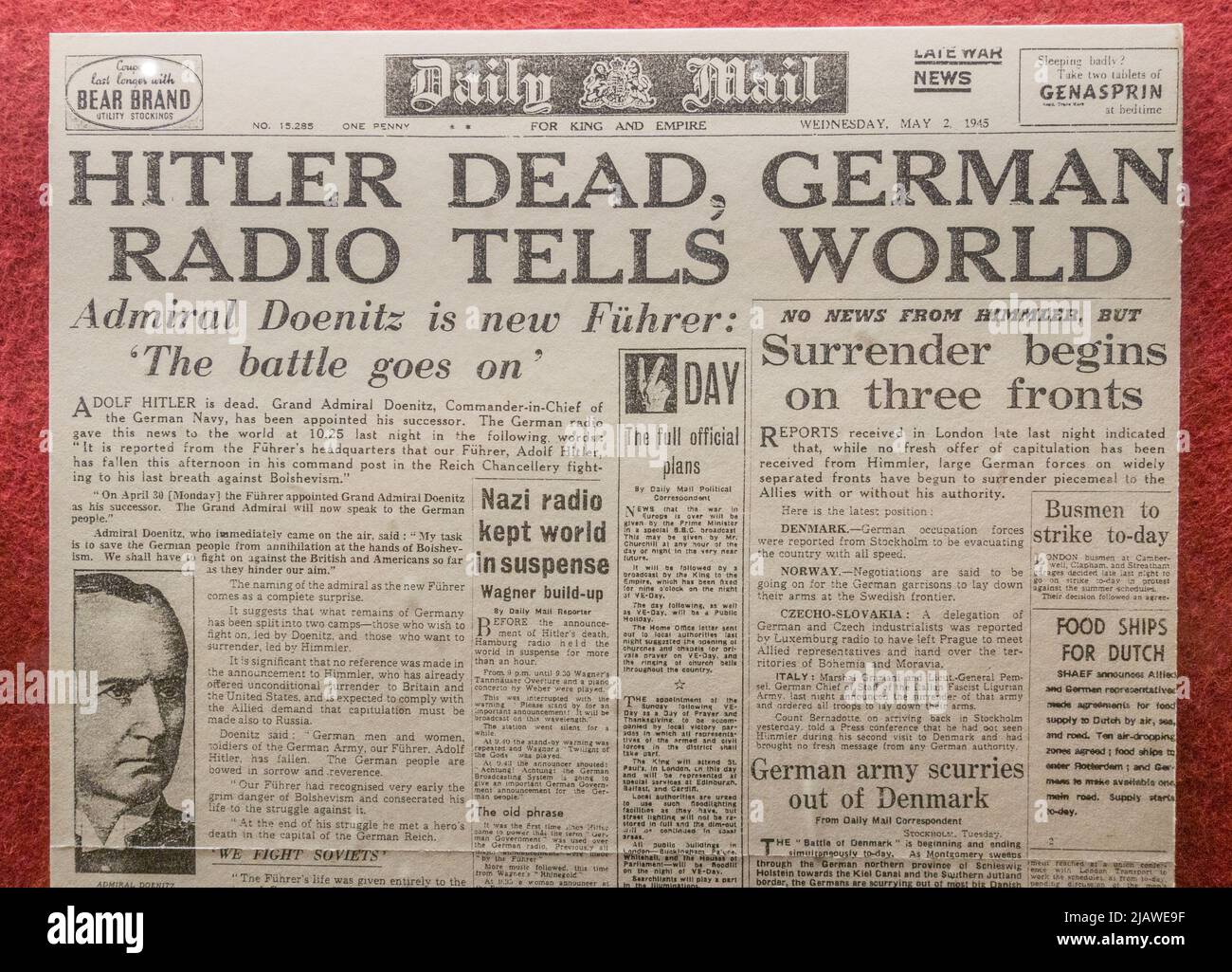 Hitler dead newspaper -Fotos und -Bildmaterial in hoher Auflösung – Alamy