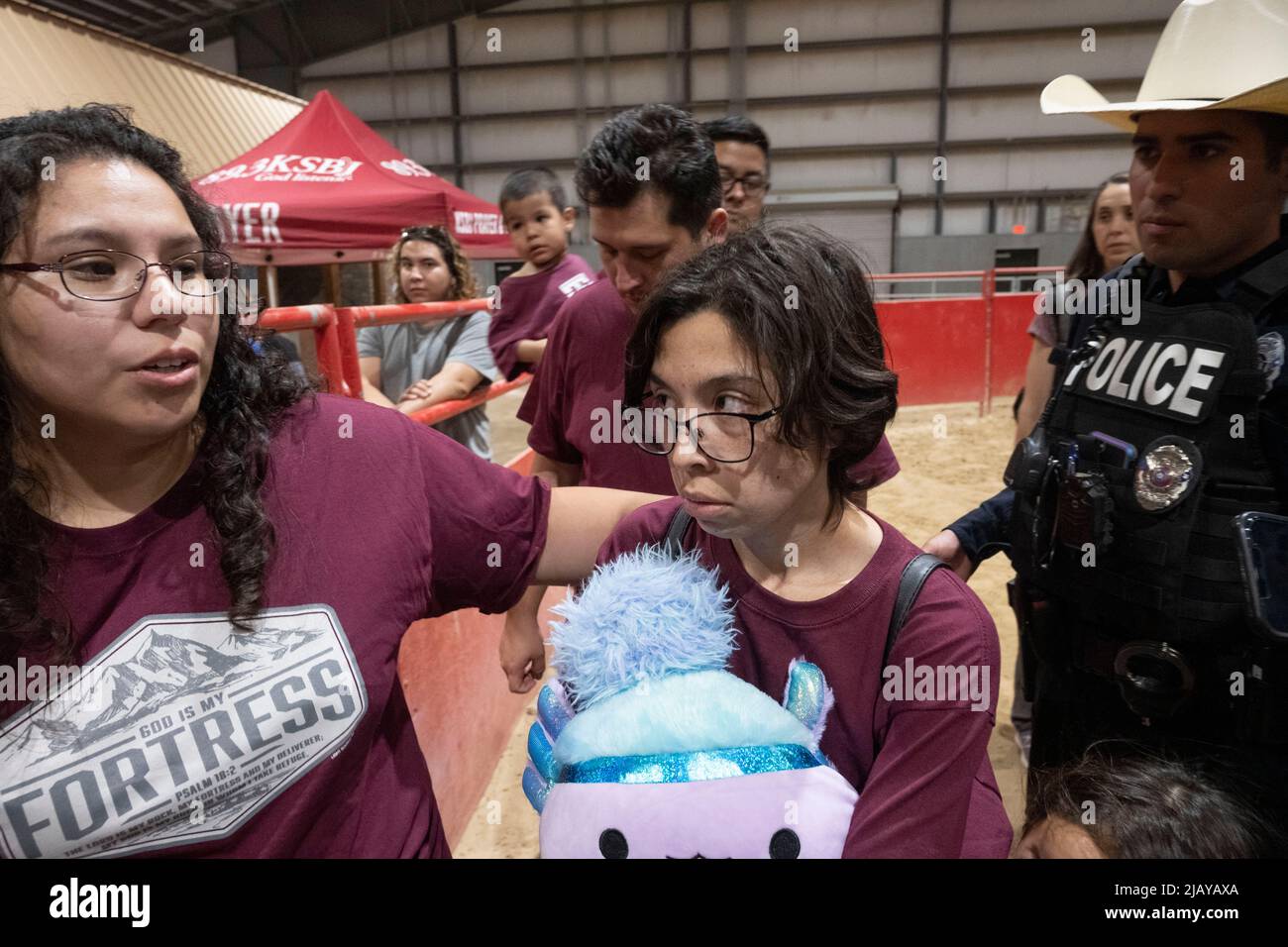 Uvalde Texas USA, Mai 25 2022: Die Mutter der getöteten Studentin ...