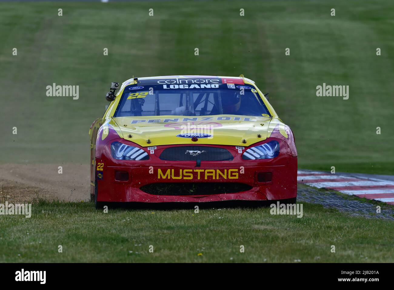Auf dem Rasen bei Stirlings, Marcus Bicknell, Ford ASCar Taurus V8 ...