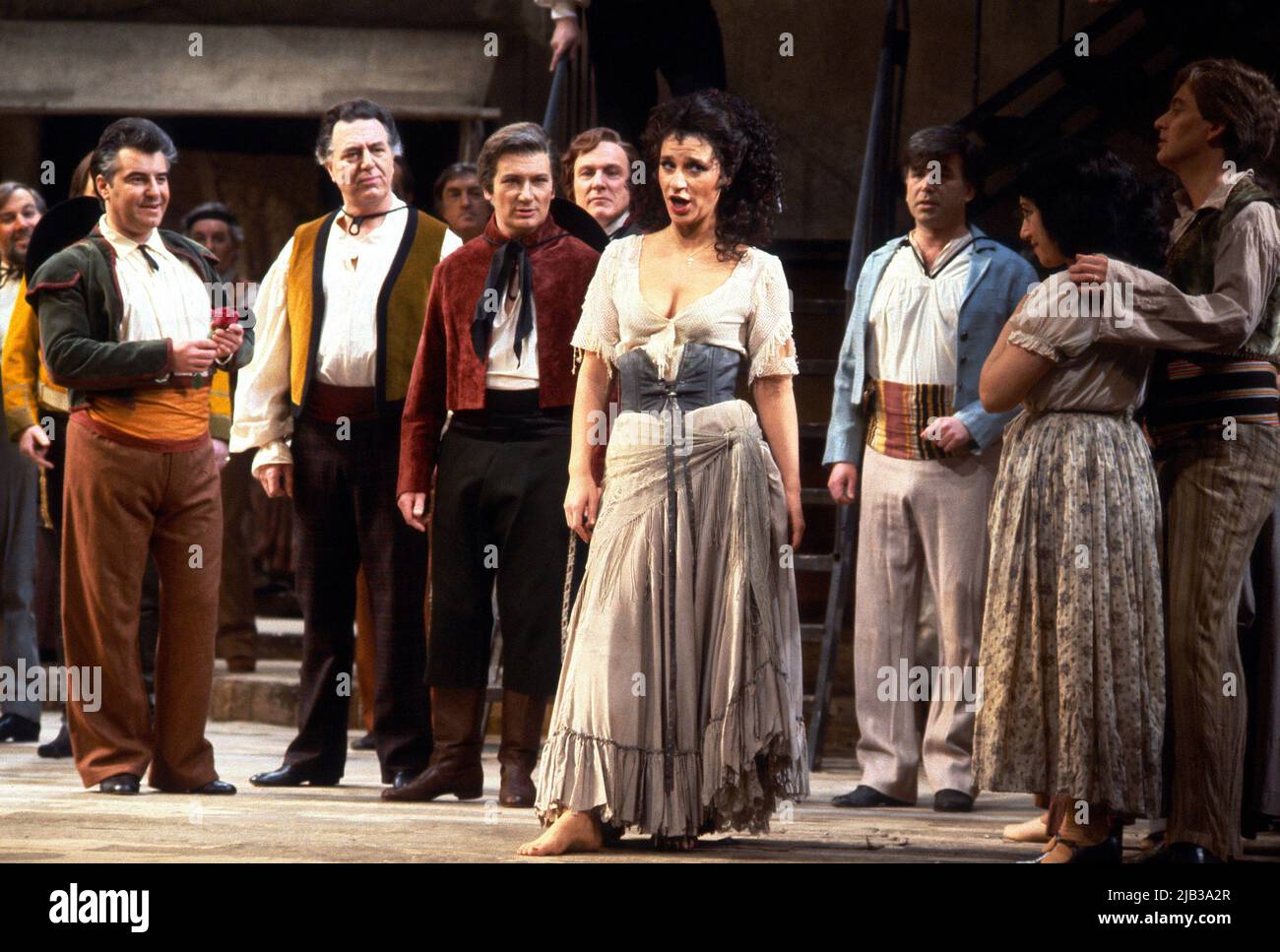 Agnes Baltsa (Carmen) in CARMEN von Bizet an der Royal Opera, Covent ...