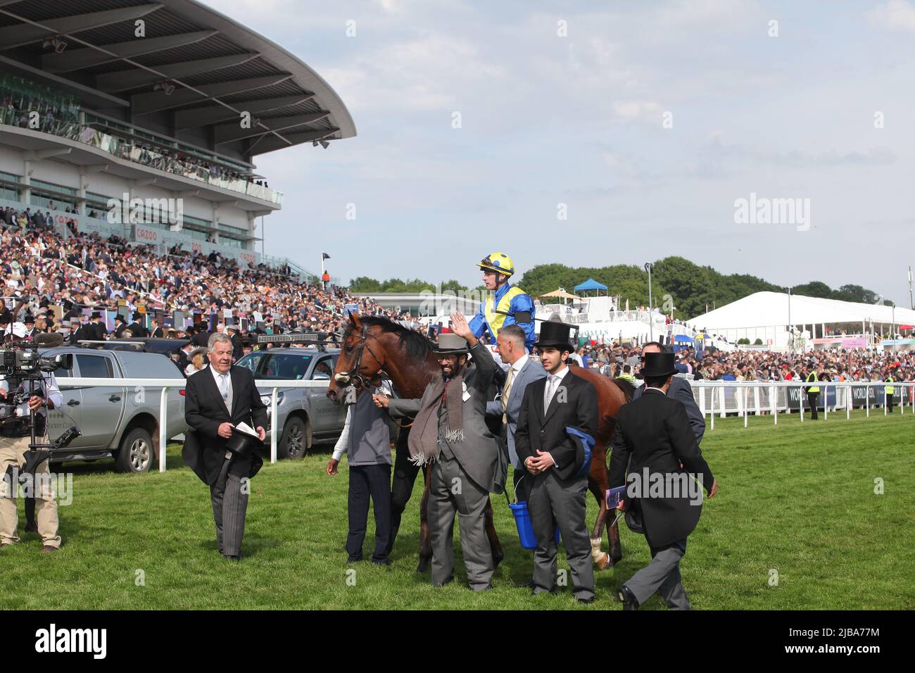 Epsom Downs, Surrey, Großbritannien. 4.. Juni 2022. Desert Crown ...