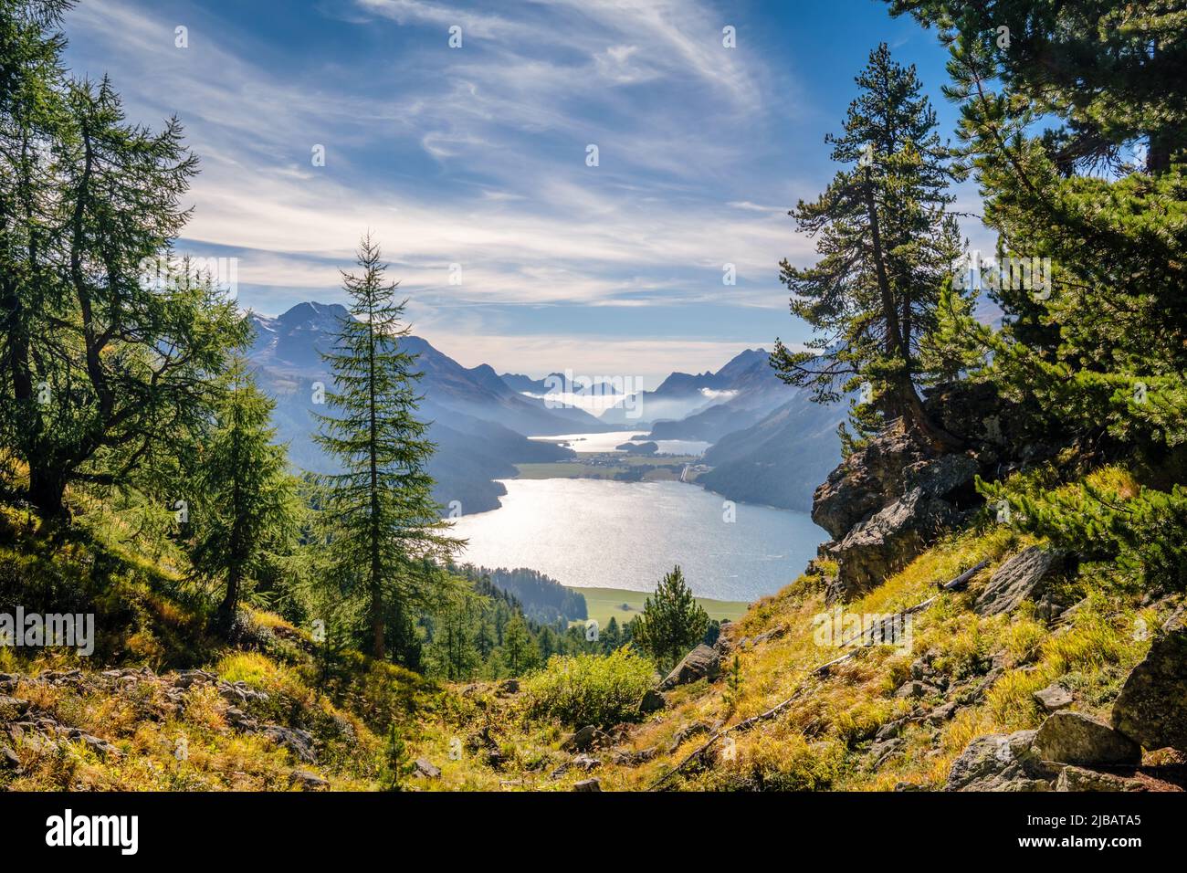 Die Corvatsch Seilbahn in Surlej (Schweiz) bringt Sie in eine Gegend ...