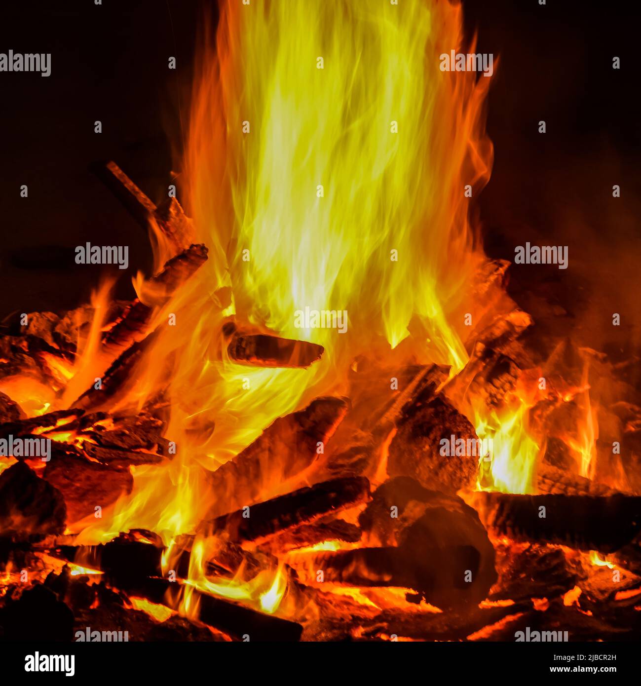 Feuer Flammen auf schwarzem Hintergrund, Feuer Feuer Flamme Textur ...