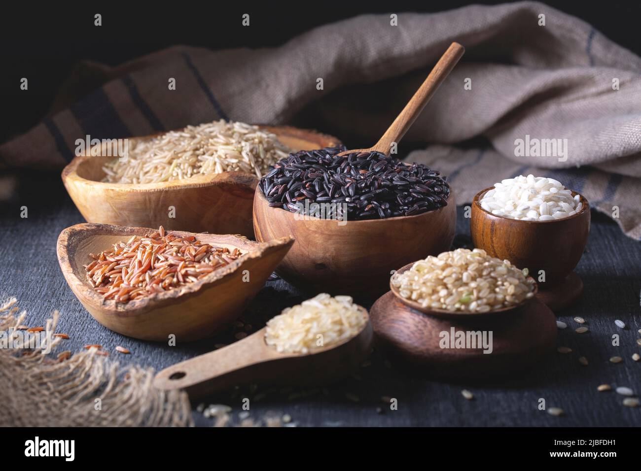 Types of rice -Fotos und -Bildmaterial in hoher Auflösung – Alamy