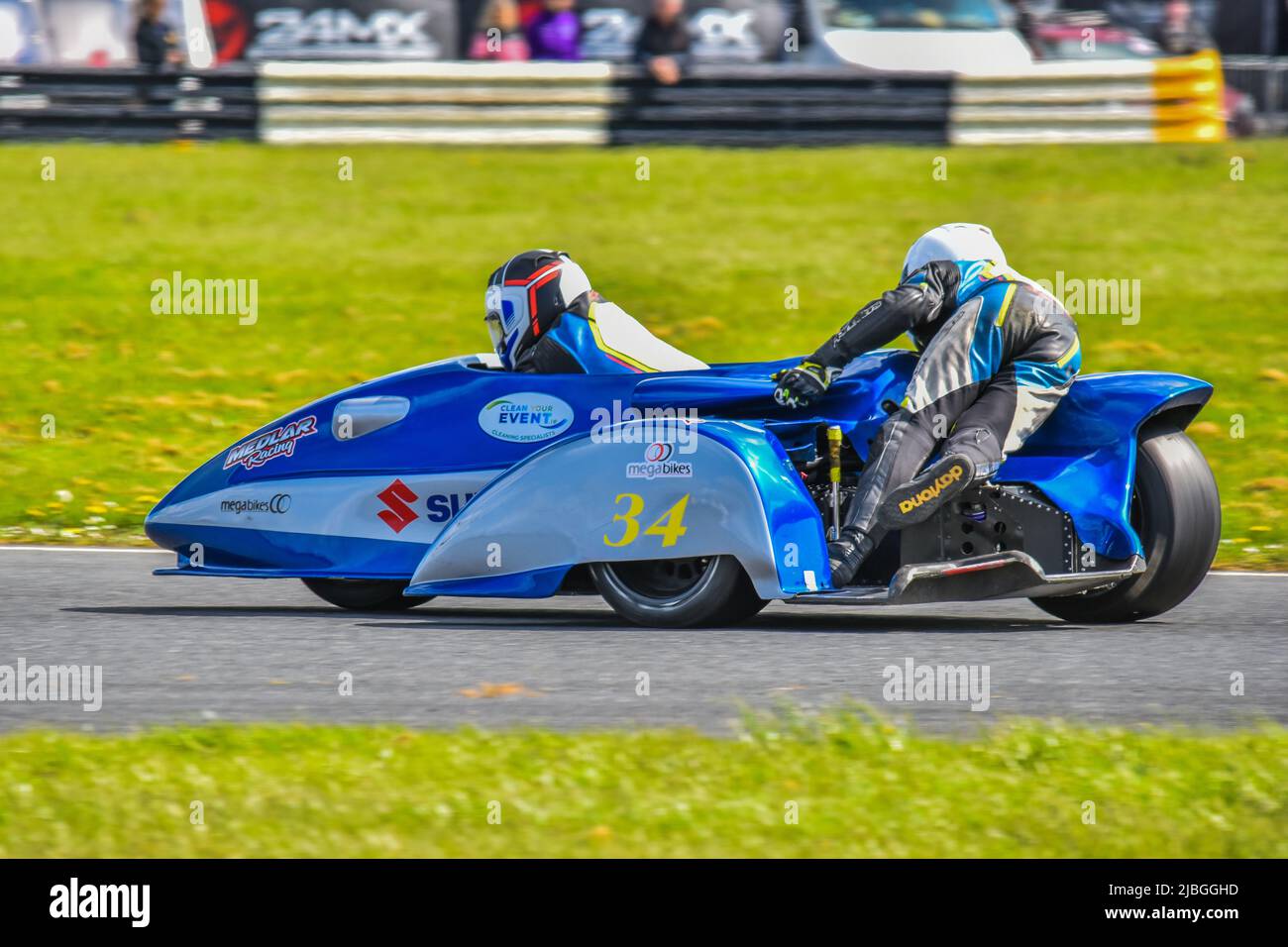 Motorcycle sidecar racing -Fotos und -Bildmaterial in hoher Auflösung ...