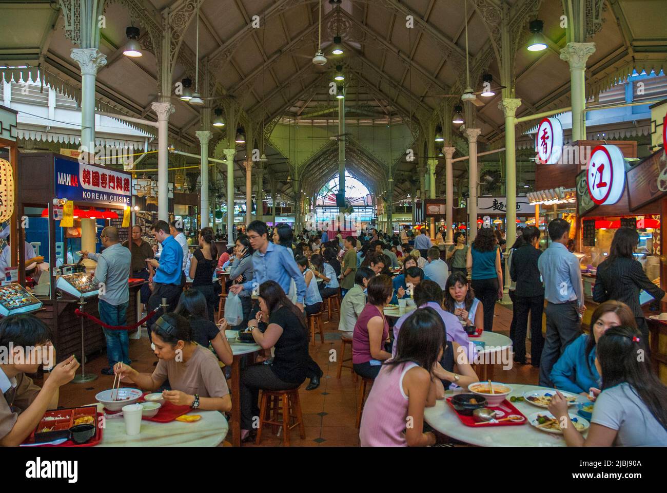 Hawker center singapur -Fotos und -Bildmaterial in hoher Auflösung ...