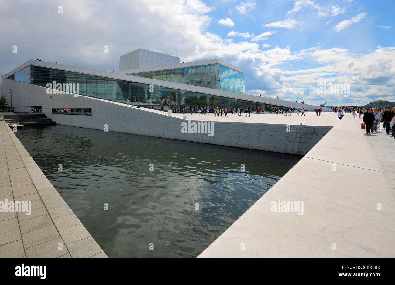 Operhuset oslo -Fotos und -Bildmaterial in hoher Auflösung – Alamy