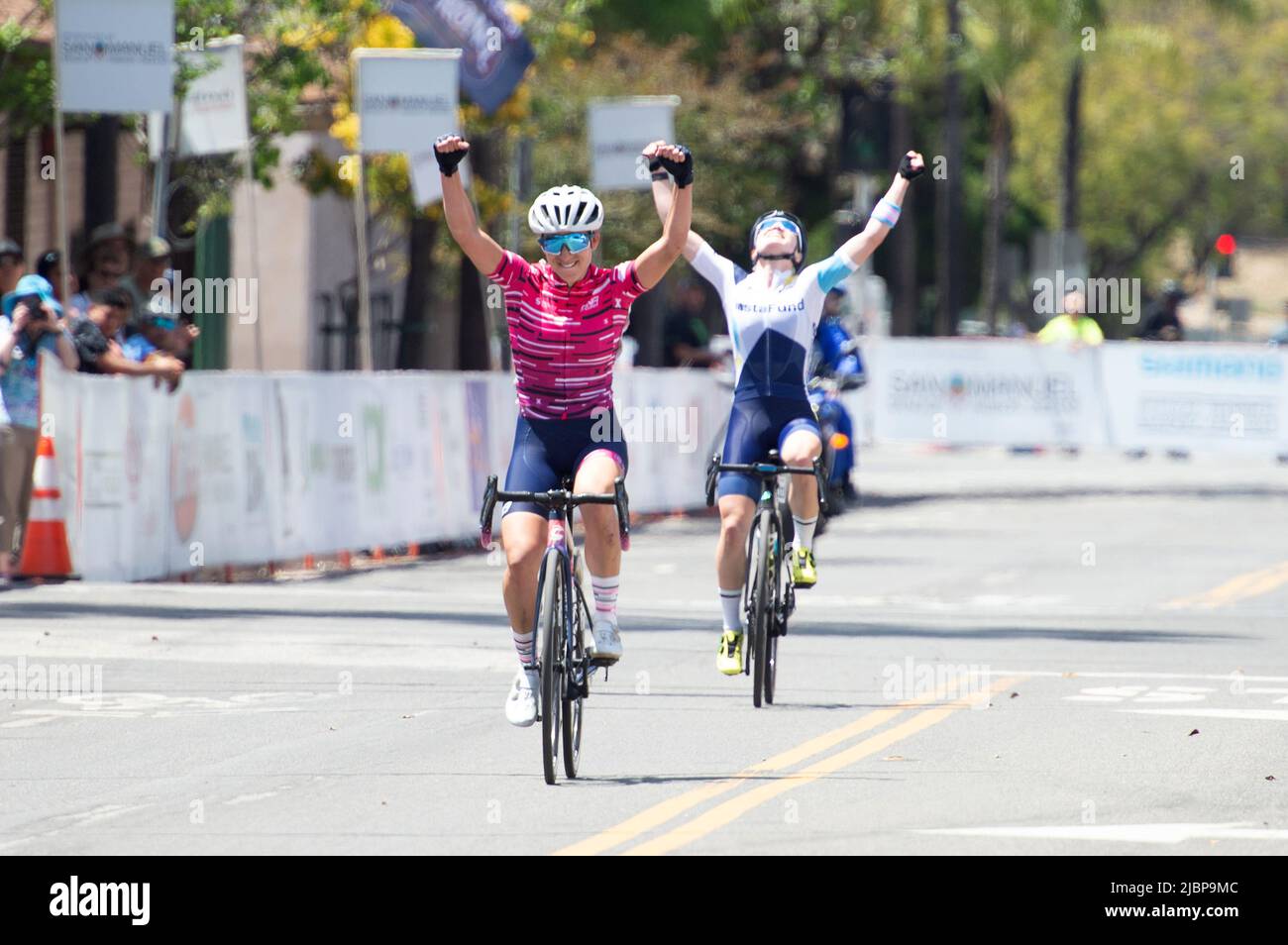 Cycling stage race -Fotos und -Bildmaterial in hoher Auflösung – Alamy