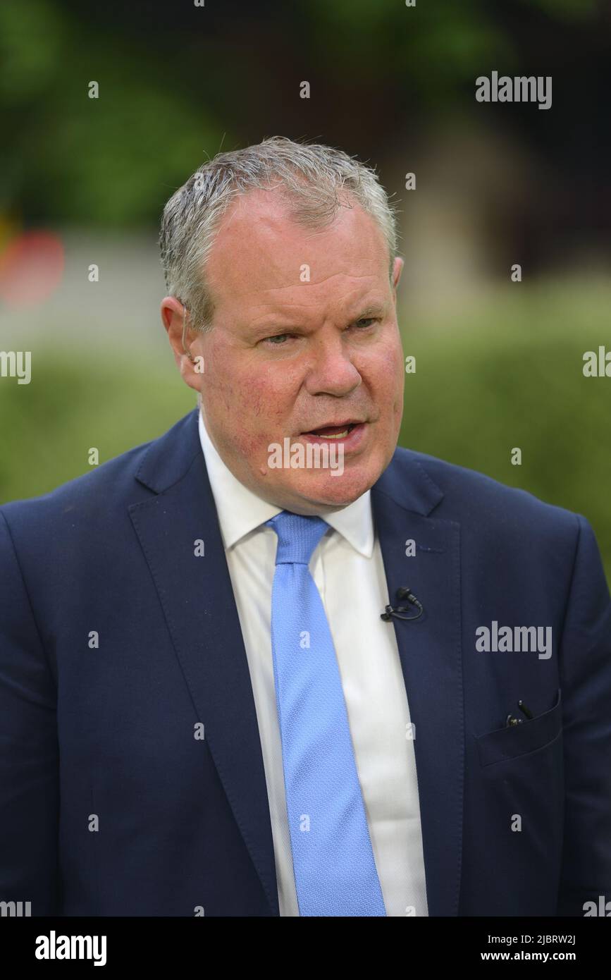 Conor Burns MP (Con: Bournemouth West) in Westminster, interviewt vor ...