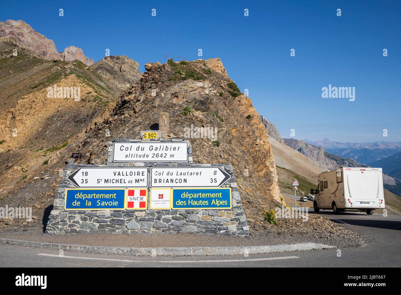 Route des grandes alpes -Fotos und -Bildmaterial in hoher Auflösung – Alamy