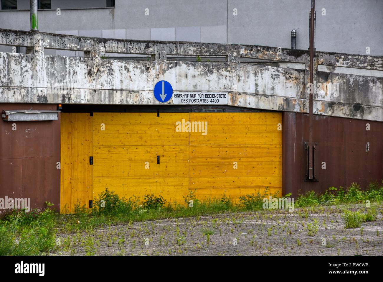 Schild, Verkehrszeichen, Tafel, Garage, gesperrt, Pfeil, Fahrtrichtungs ...