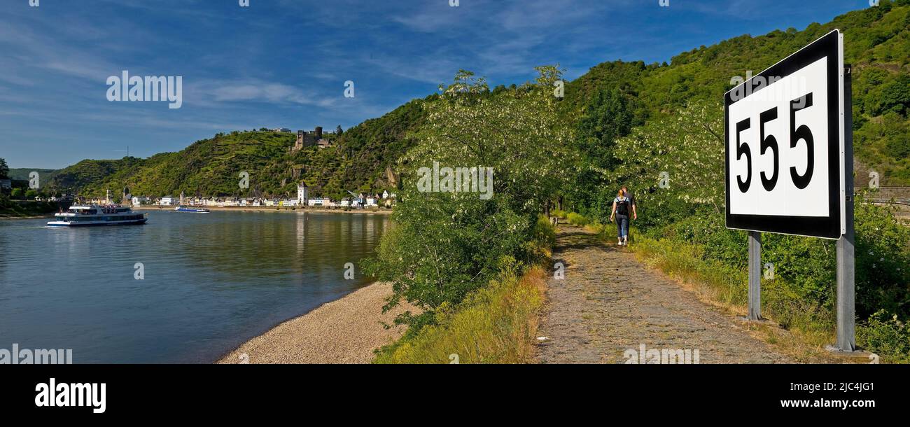 Der Rhein am Rheinkilometer 555, Loreleyhafen, St. Goarshausen ...