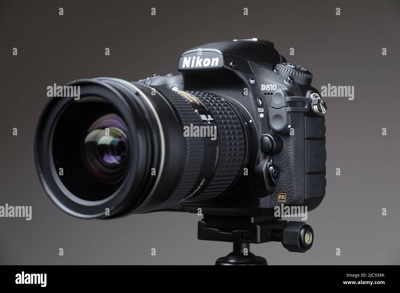 Kameraobjektiv auf stativ -Fotos und -Bildmaterial in hoher Auflösung ...