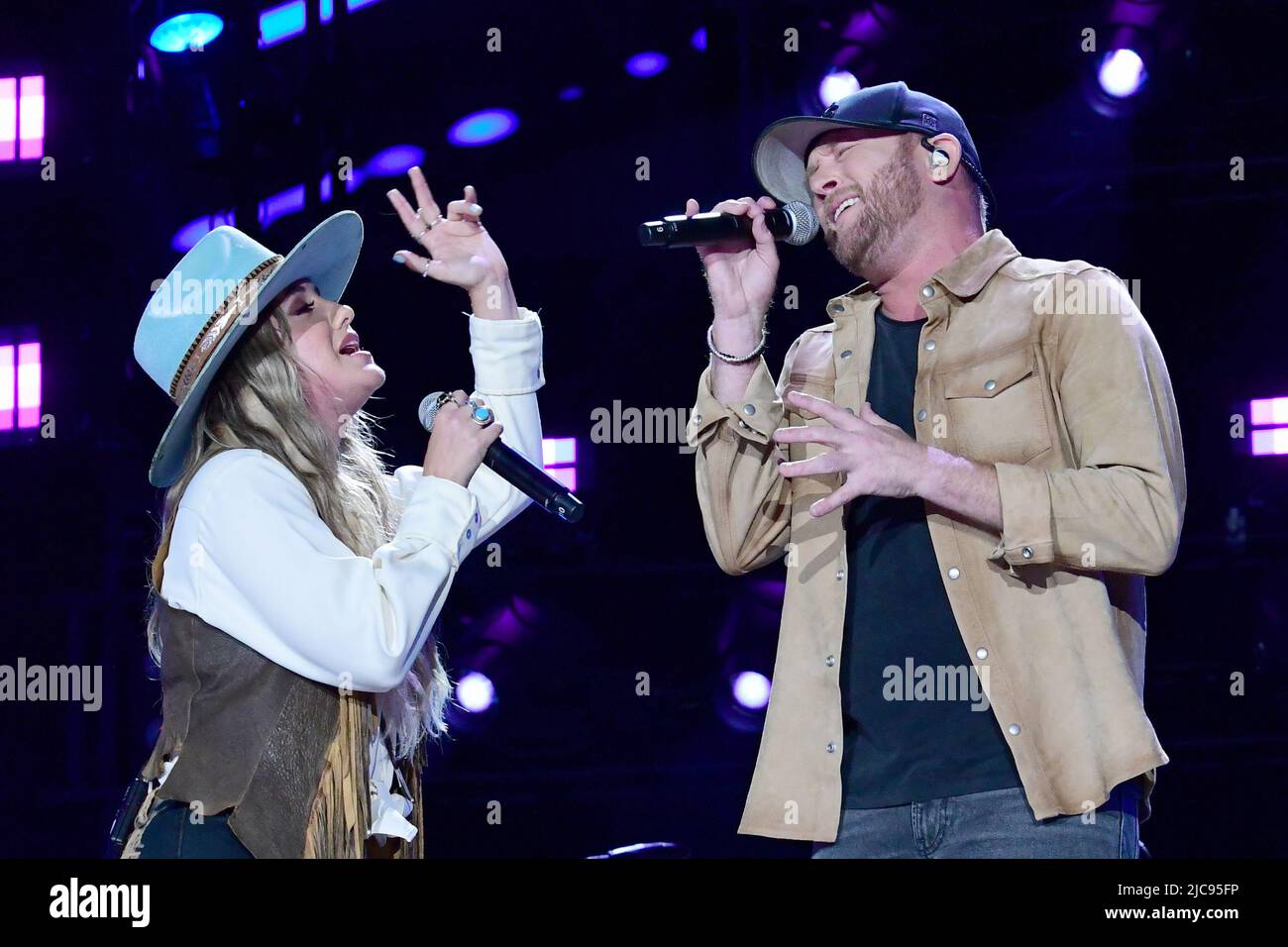 10. Juni 2022 - Nashville, Tennessee - Cole Swindell, Lainey Wiilson ...