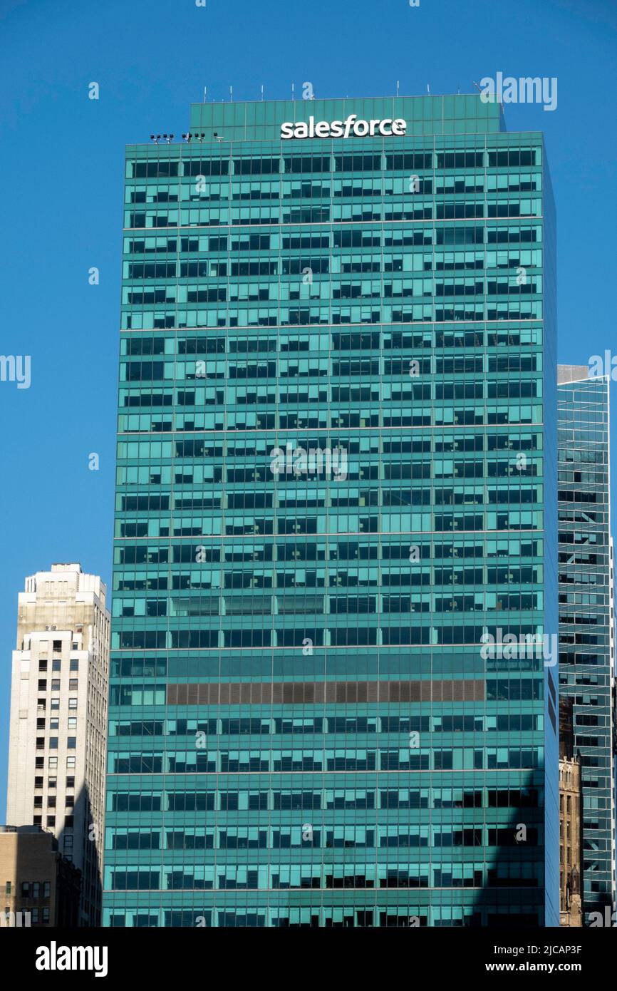 Der Salesforce Tower ist ein Hochhaus in New York City, USA 2002 ...