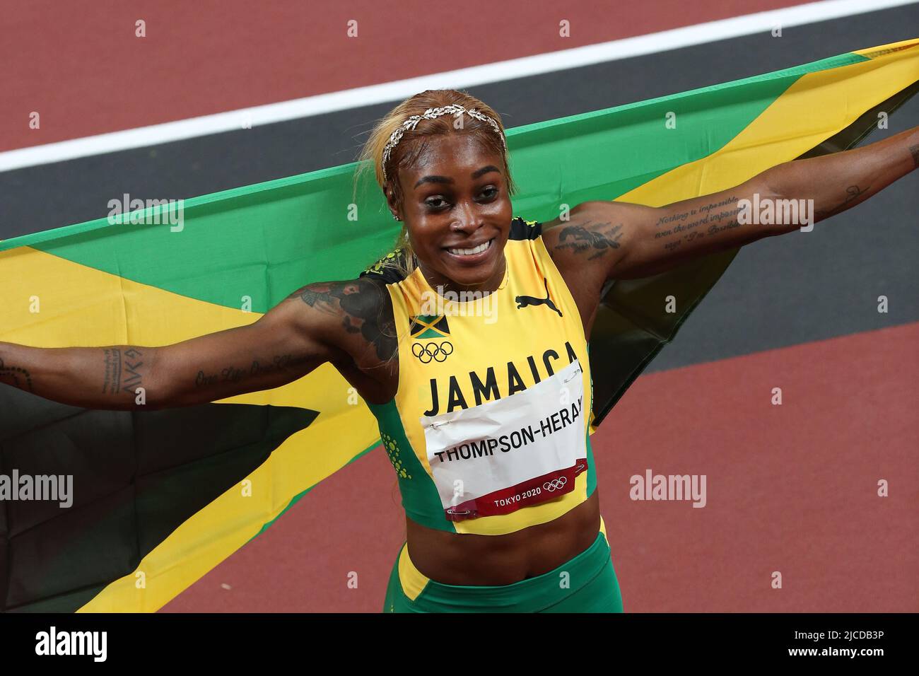 31.. JULI 2021 - TOKIO, JAPAN: Die Jamaikanerin Elaine Thompson-Herah gewinnt das Finale der ...