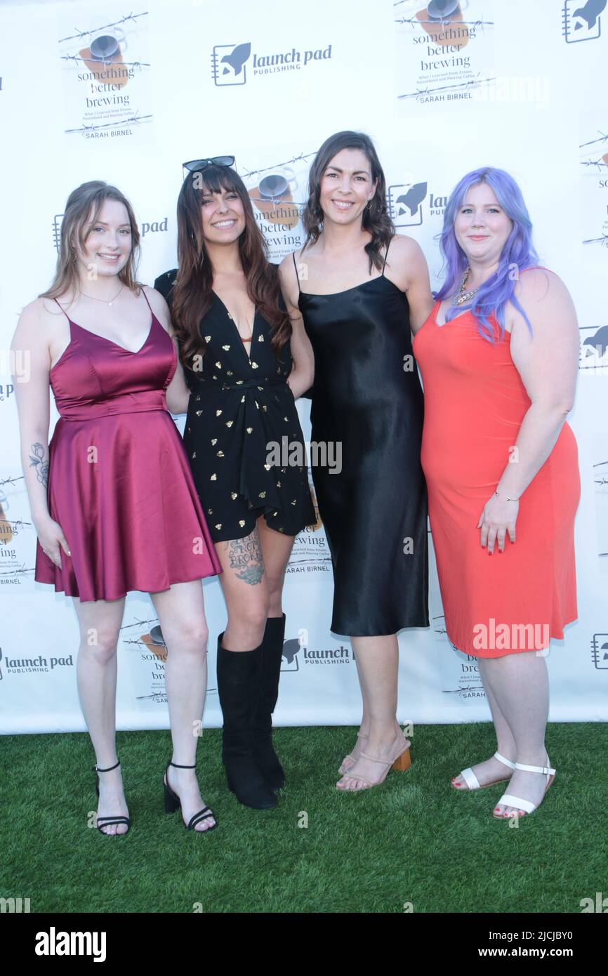 Something Better Brewing Book Premier in der Cinelounge in Hollywood ...