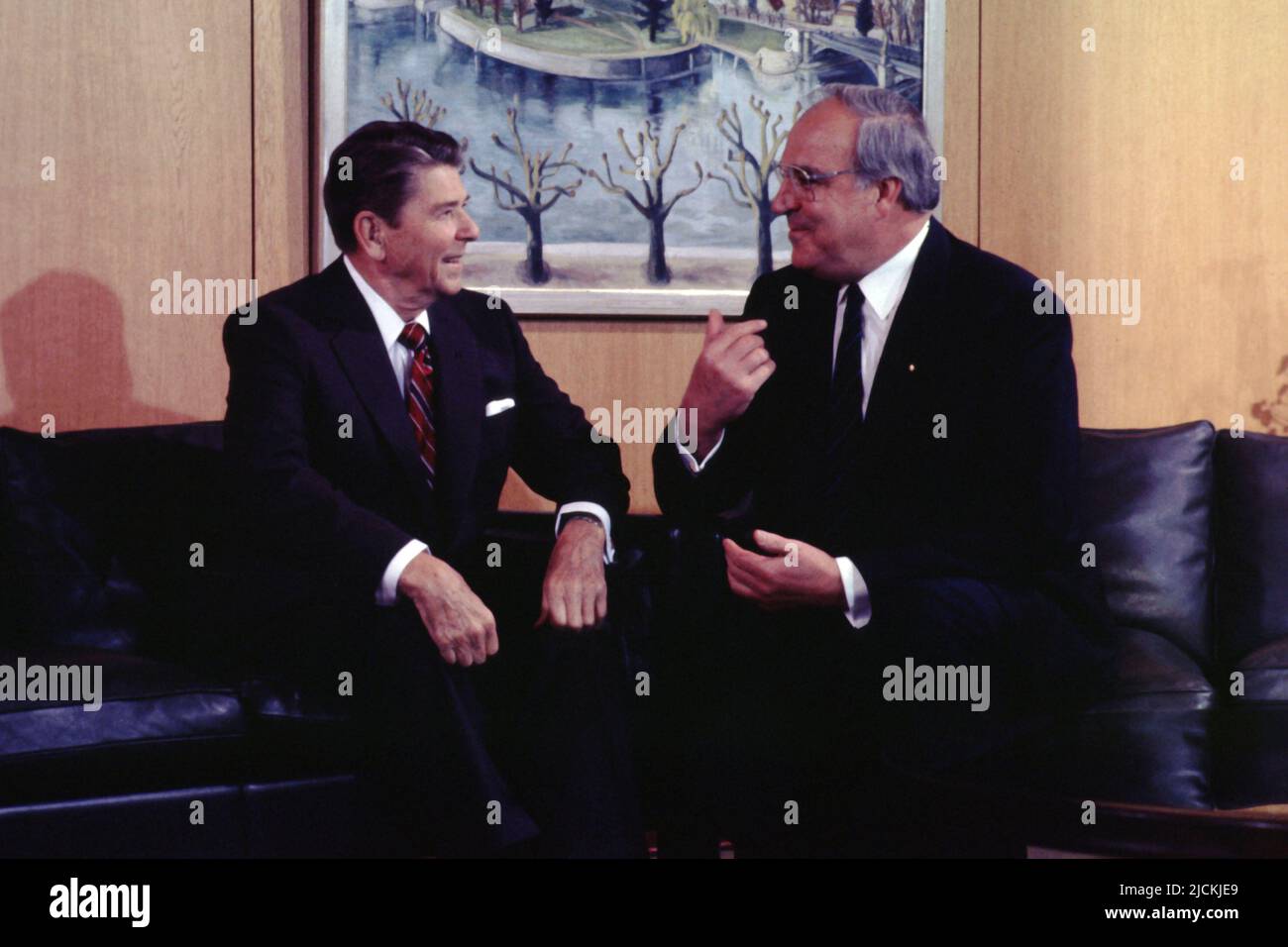 ARCHIVFOTO: Vor 5 Jahren, am 16. Juni 2017, Helmut KOHL, Ronald REAGAN ...