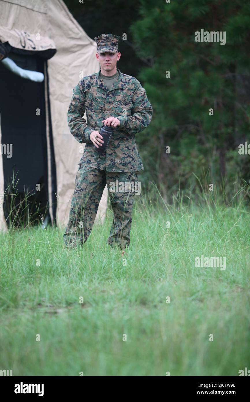 U.S. Marine mit Hauptsitz & Service Company, 1. Bataillon, 8. Marine ...