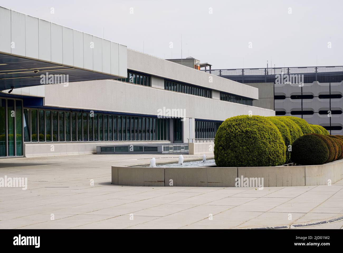 Garagen deutschland -Fotos und -Bildmaterial in hoher Auflösung – Alamy