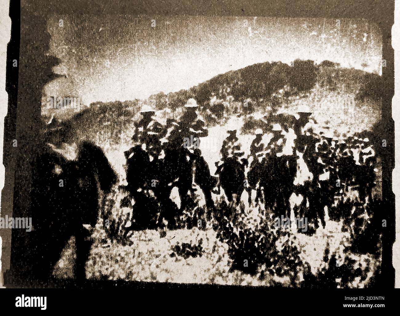 BELAGERUNG VON MAFEKING - Ein seltenes Filmbild, das Soldaten des ...