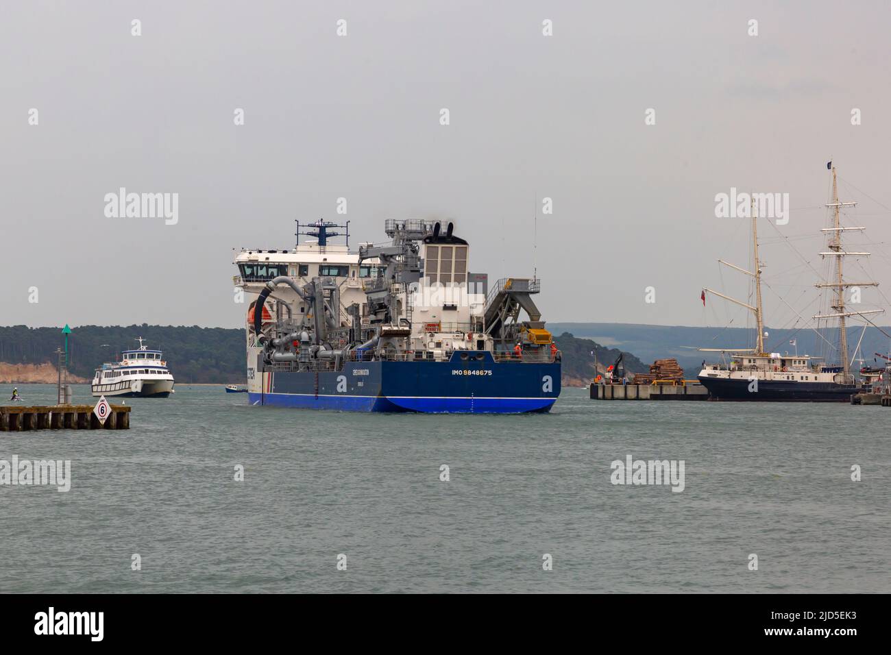 Cemex go innovation hopperbagger -Fotos und -Bildmaterial in hoher ...