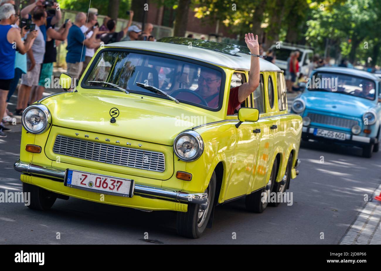 Stretchlimousine trabant -Fotos und -Bildmaterial in hoher Auflösung ...