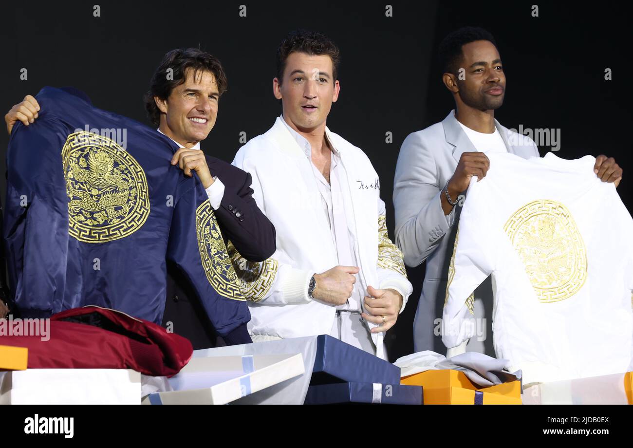 20.. Juni 2022. Tom Cruise in Seoul Tom Cruise, Miles Teller und Jay ...
