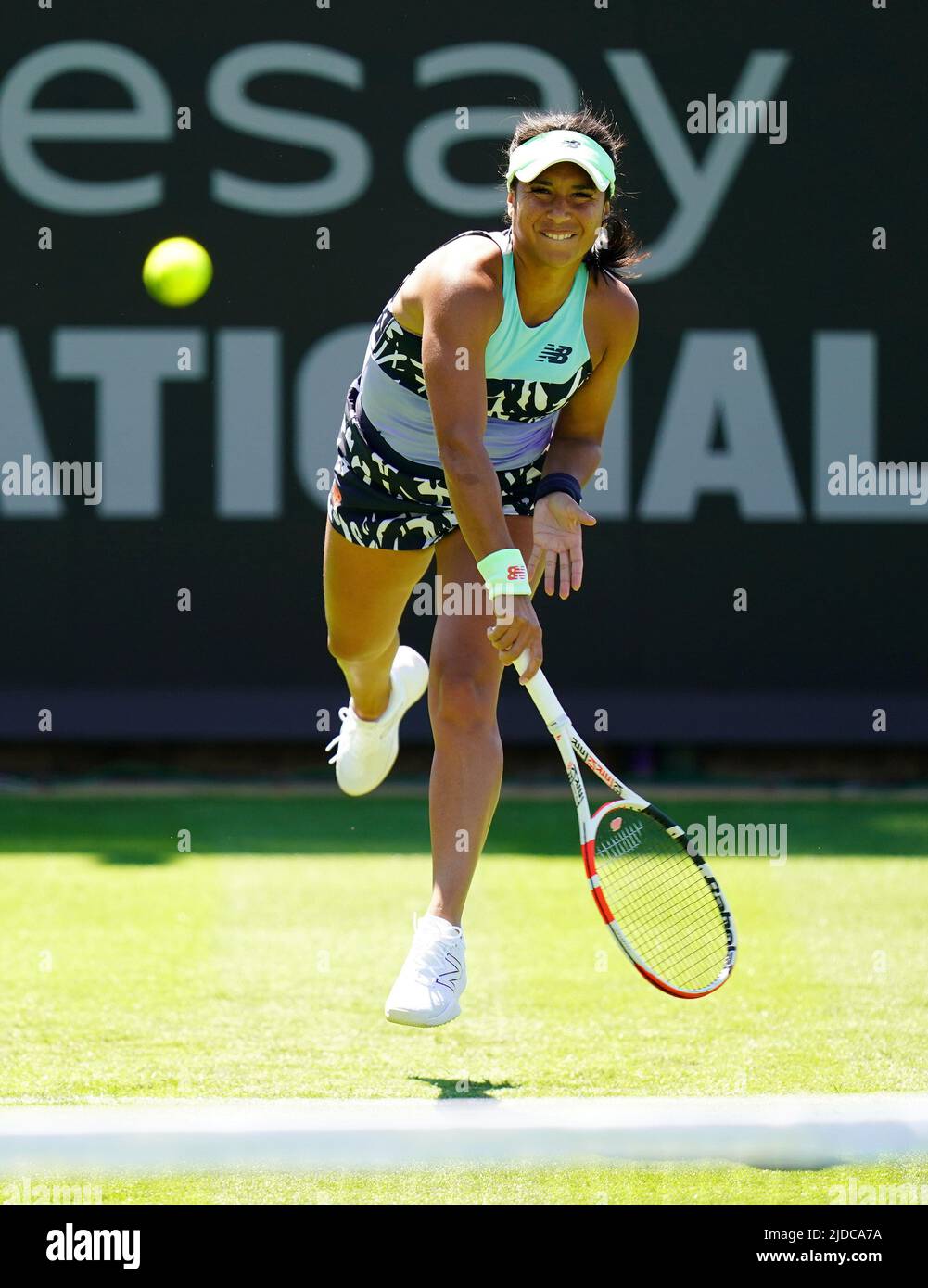 Heather Watson im Einsatz gegen Rebecca Marino in ihrem ersten Damen ...