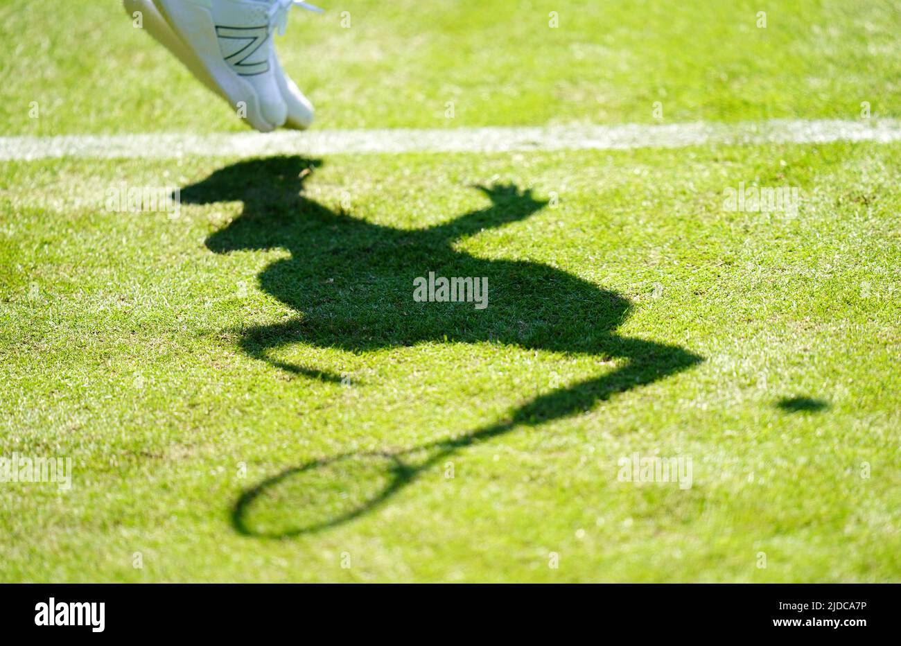 Der Schatten von Heather Watson im Kampf gegen Rebecca Marino in ihrem ...