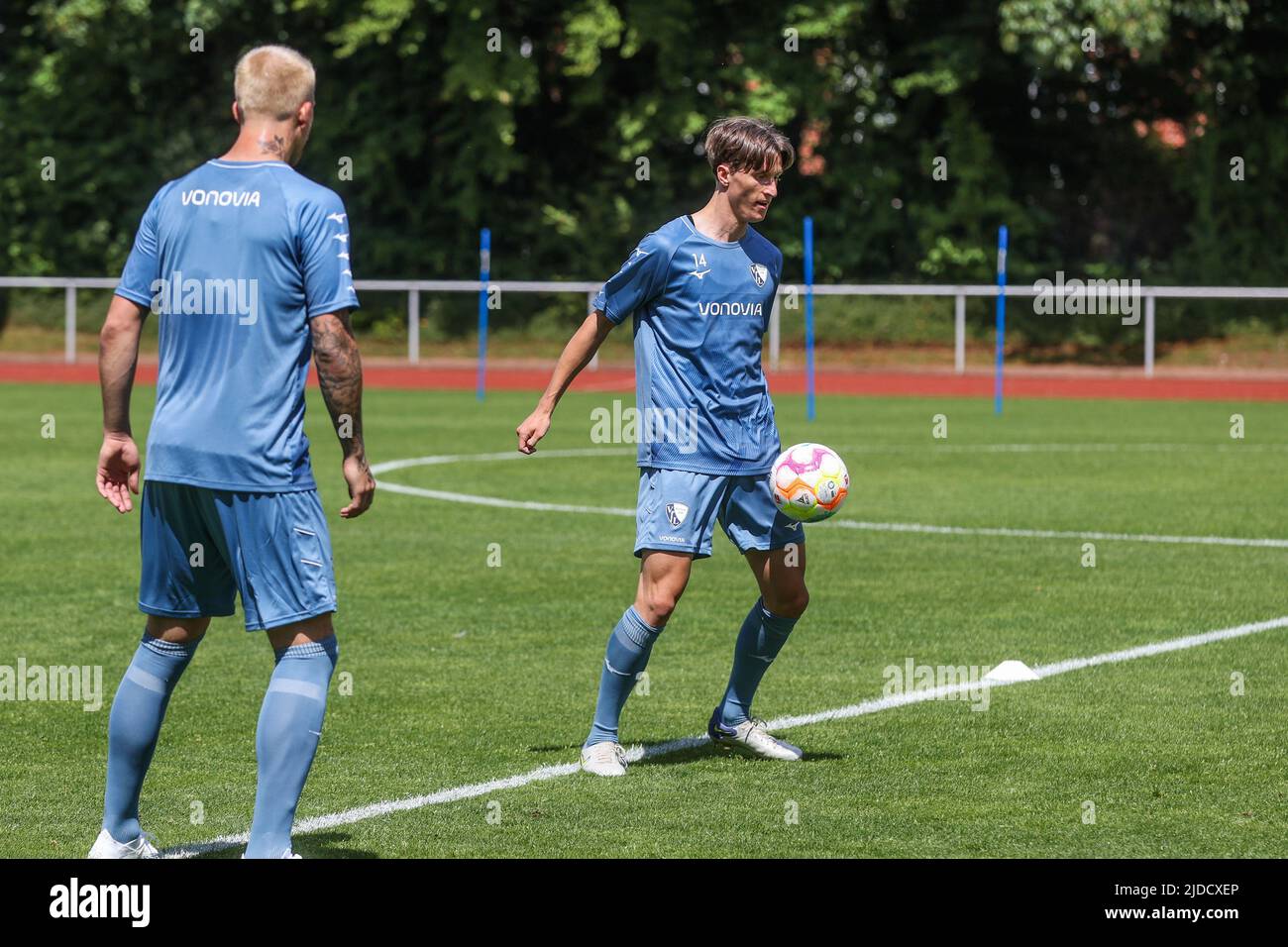 Tim oermann vfl bochum -Fotos und -Bildmaterial in hoher Auflösung – Alamy