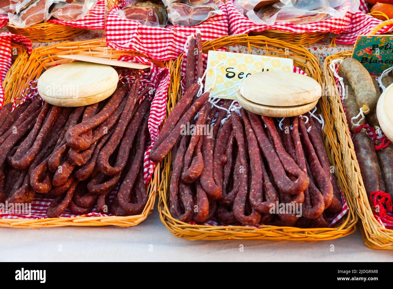 Farmer sausage -Fotos und -Bildmaterial in hoher Auflösung – Alamy