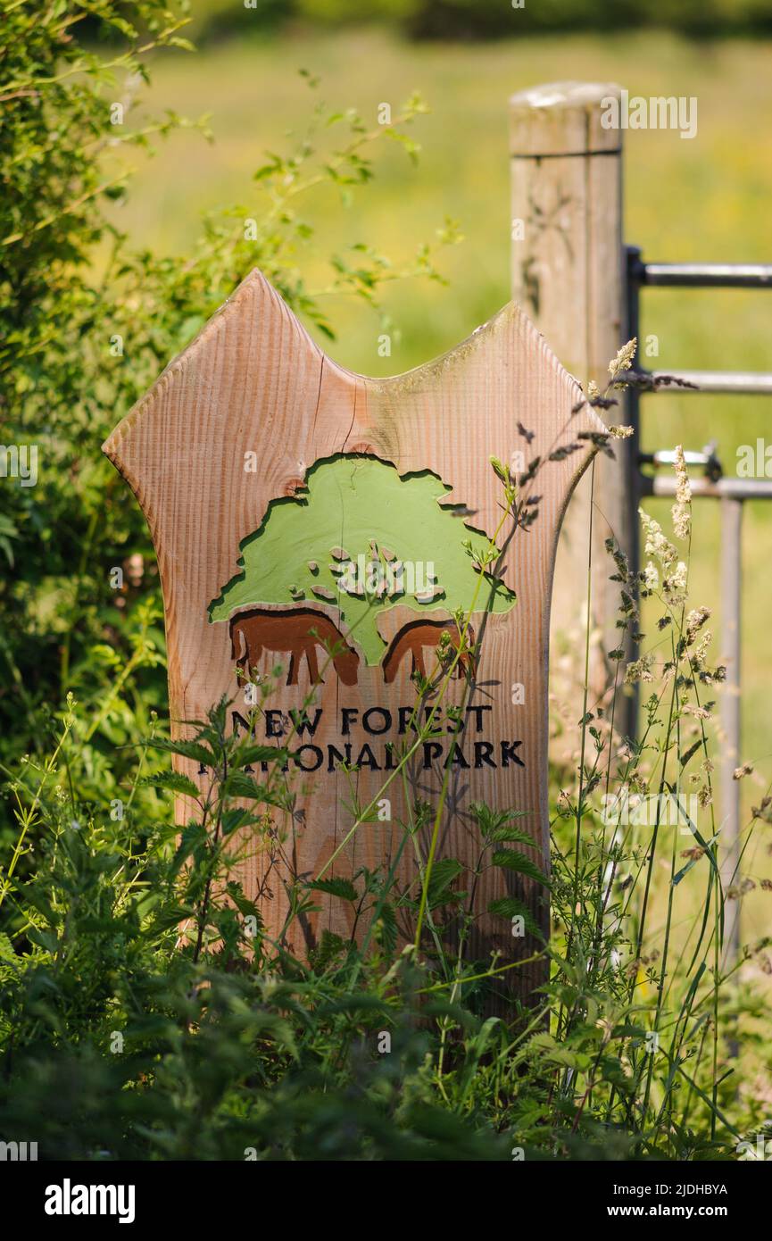 New forest sign -Fotos und -Bildmaterial in hoher Auflösung – Alamy