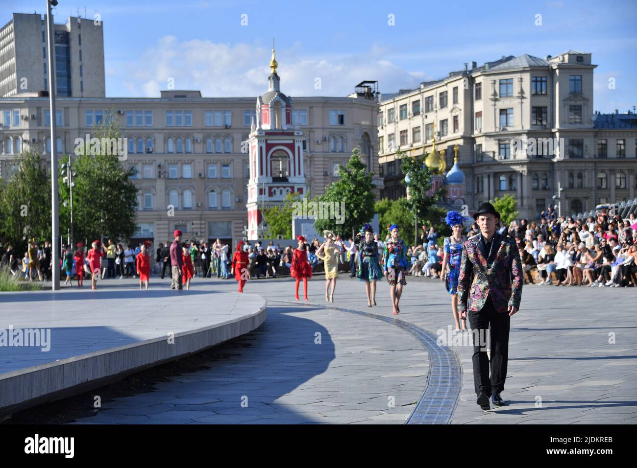 Moskau. Models, die im Rahmen der Moskauer Modewoche im Großen ...