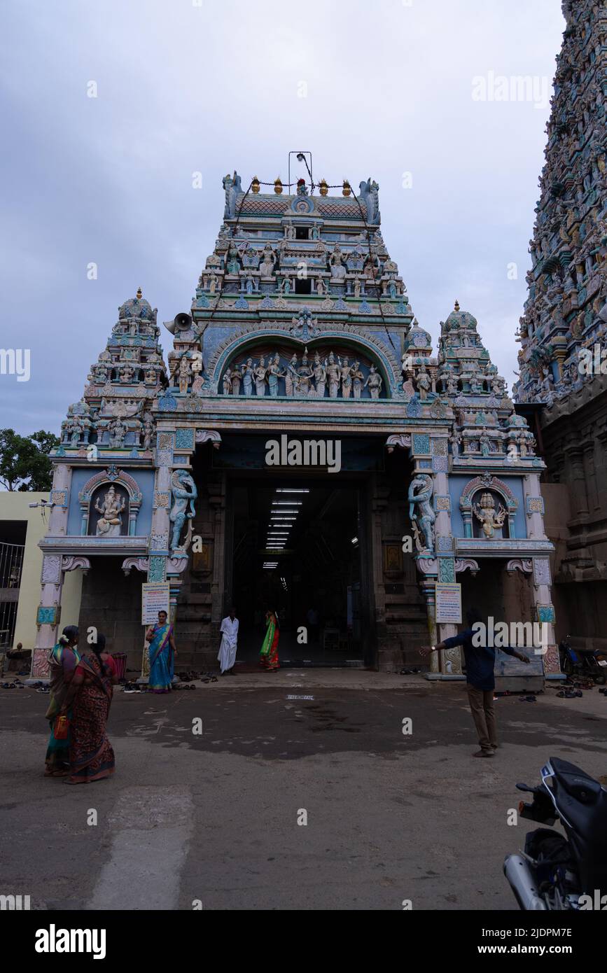 Kovilpatti, Tamilnadu / Indien - Mai 16 2022 :Shenbahavalli amman kovil ...