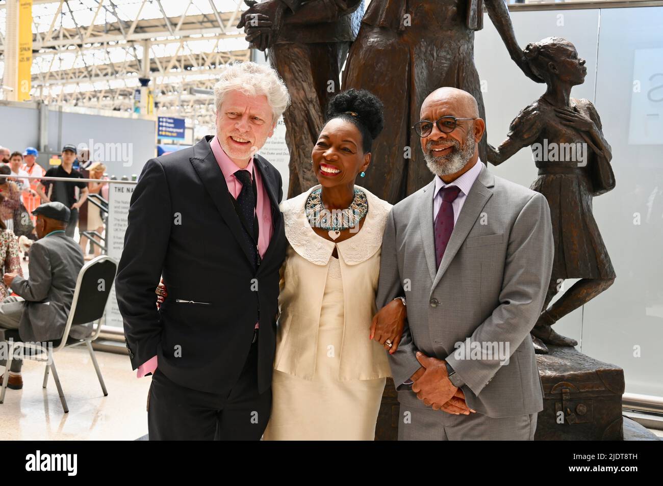 Windrush statue Stockfotos und -bilder Kaufen - Alamy