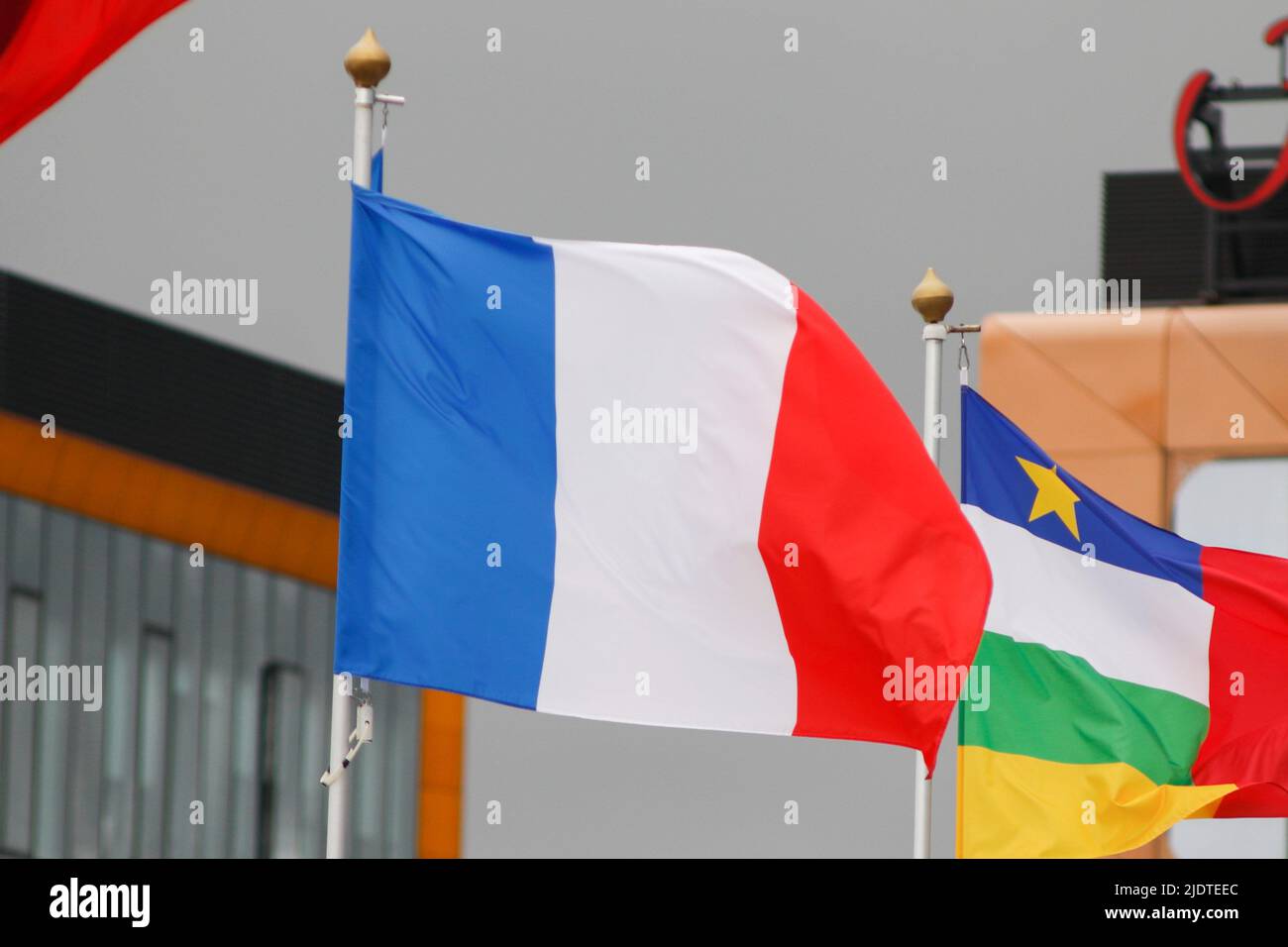 Die Flagge Frankreichs in der Galerie der Flaggen der teilnehmenden ...