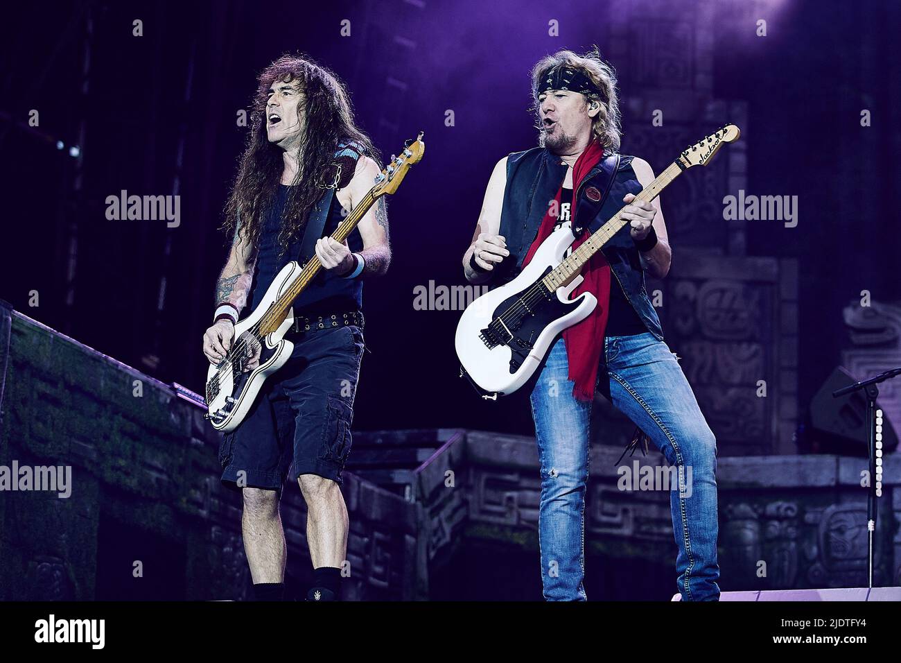 Iron maiden bassist steve harris -Fotos und -Bildmaterial in hoher ...