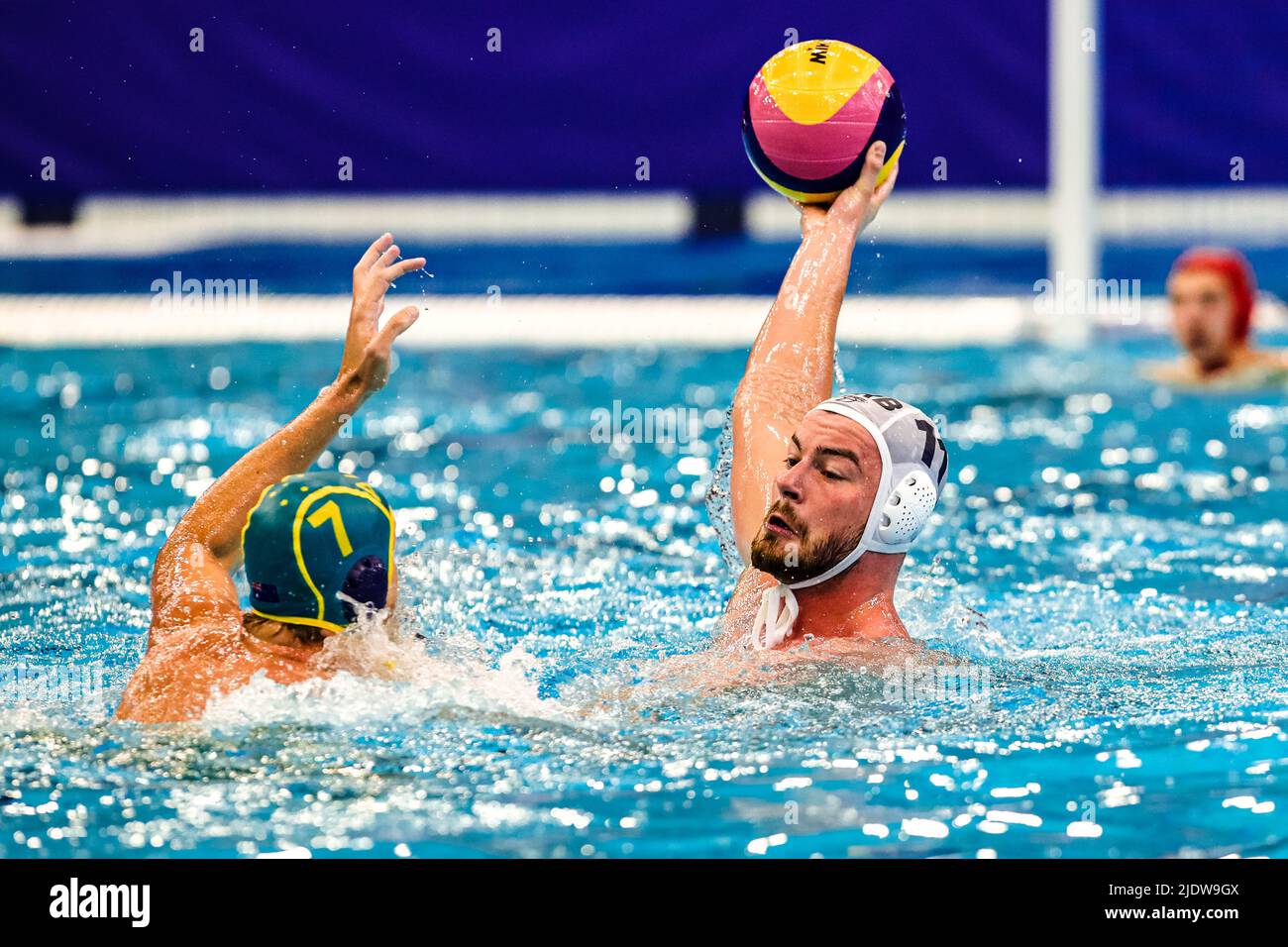 SZEGED, UNGARN - 23. JUNI: Luke Pavillard aus Australien, Radomir ...