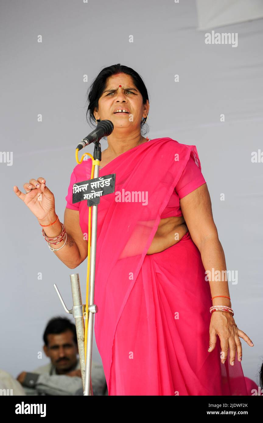 Sampat pal devi -Fotos und -Bildmaterial in hoher Auflösung – Alamy