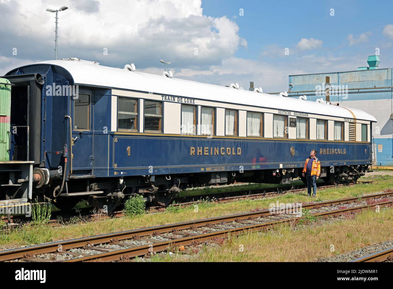 Rheingold train -Fotos und -Bildmaterial in hoher Auflösung – Alamy