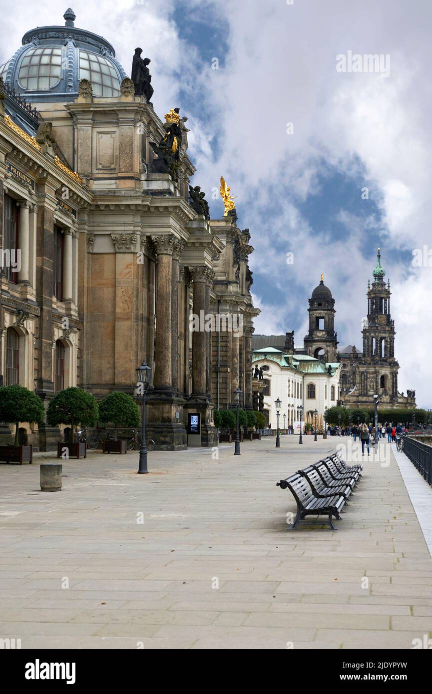 Bruhl terrace -Fotos und -Bildmaterial in hoher Auflösung – Alamy