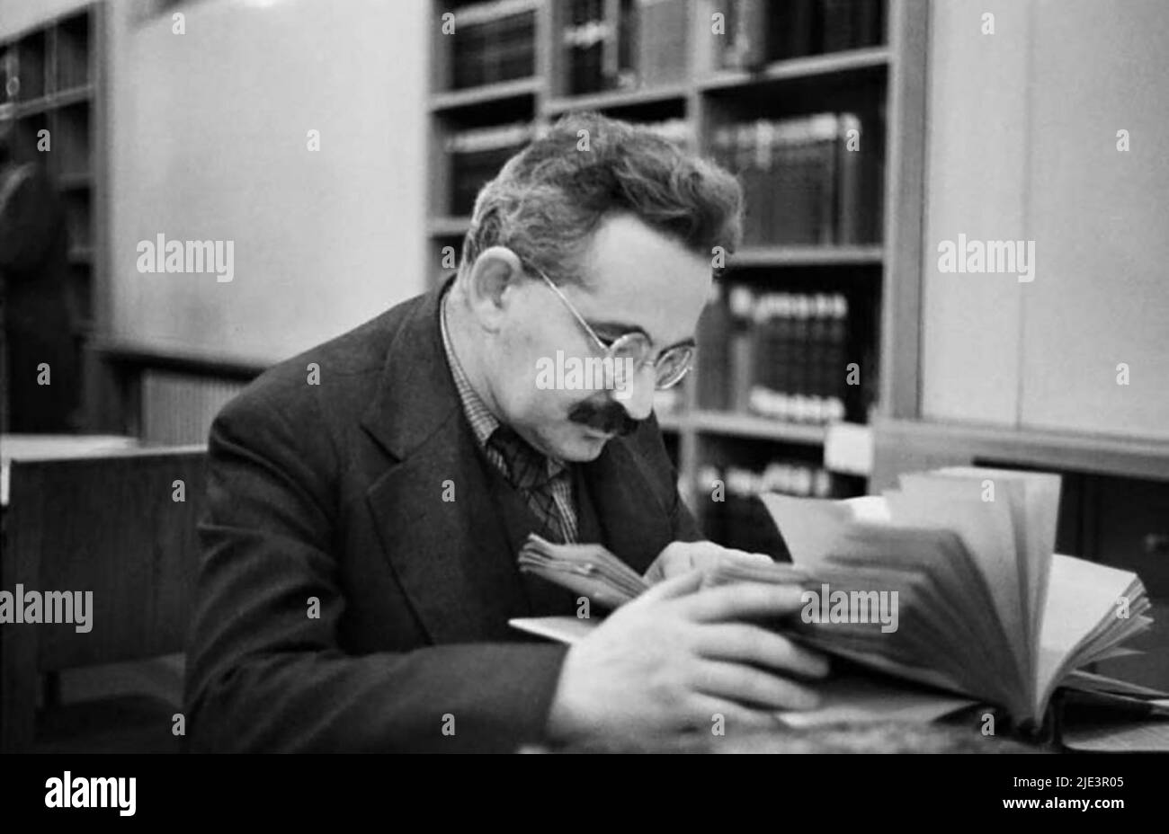 Marxist denker -Fotos und -Bildmaterial in hoher Auflösung – Alamy