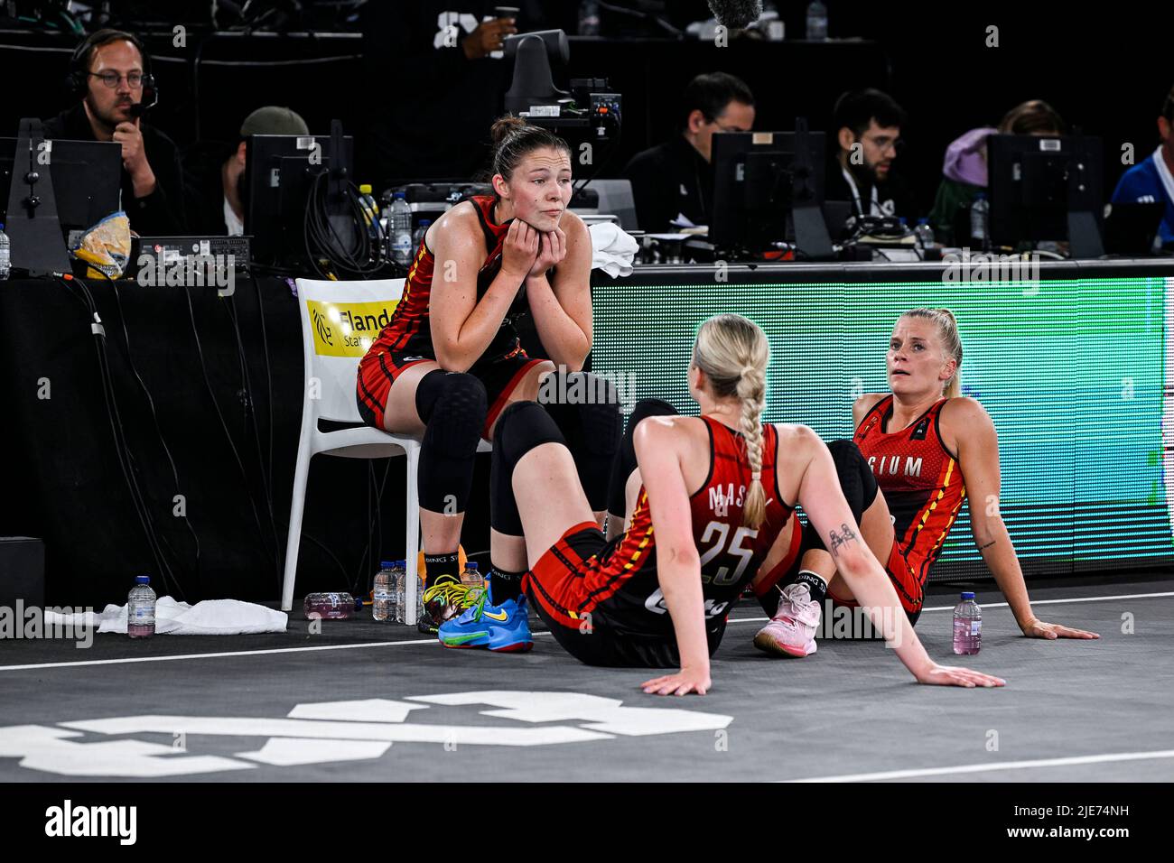 Die belgische Frau ine Joris, die belgische Becky Massey und die belgische Frau Julie Vanloo ...