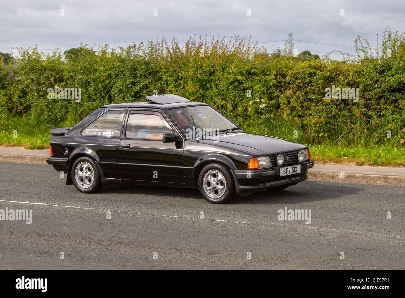 1982 80s, achtziger Jahre Ford Escort XR3 schwarzer Benzin-Hatchback ...