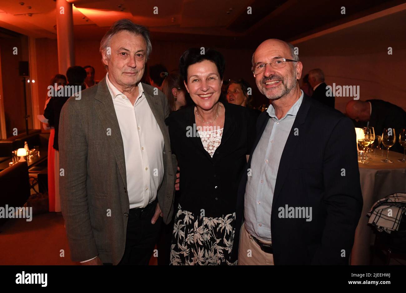 München, Deutschland. 26.. Juni 2022. TV-Produzent Michael Smeaton (l-r ...